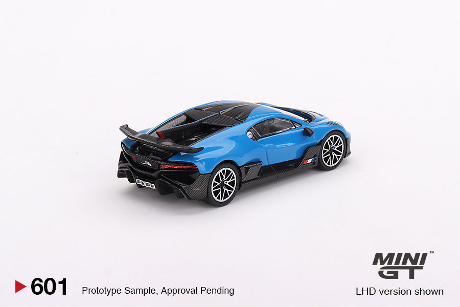 (MGT00601) Bugatti Divo Blu Bugatti (Box Version) – 303 Exclusive Diecasts